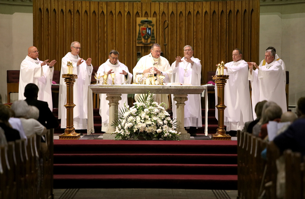 Canadian bishops won't publish new policy on minor protection till 2018 ...