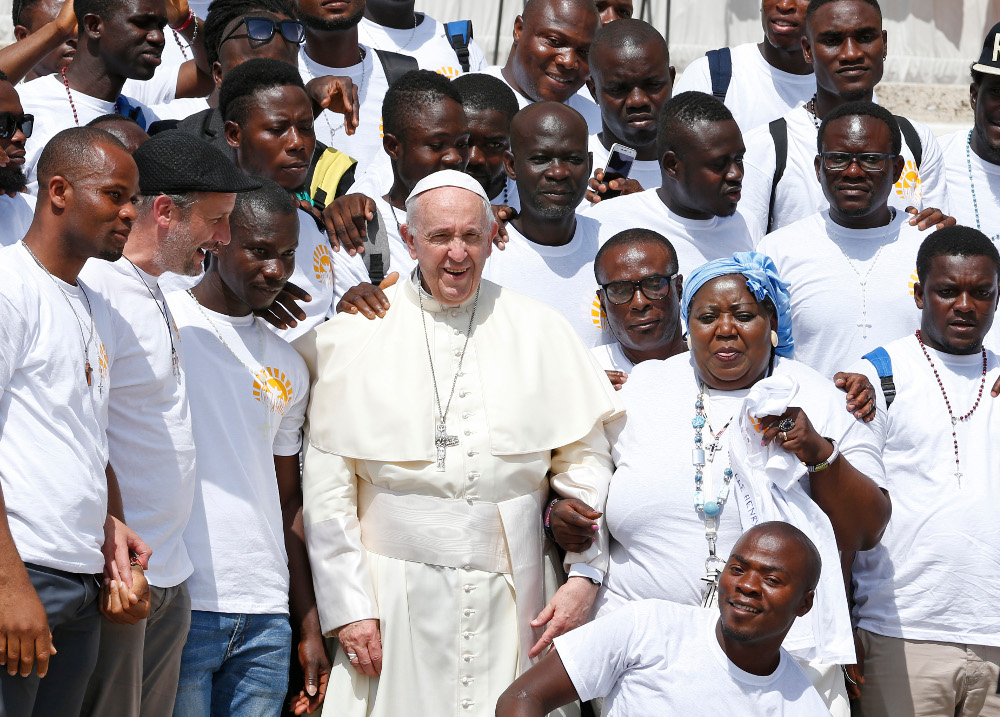 Pope: Small acts of kindness, not great speeches, show God's love best ...