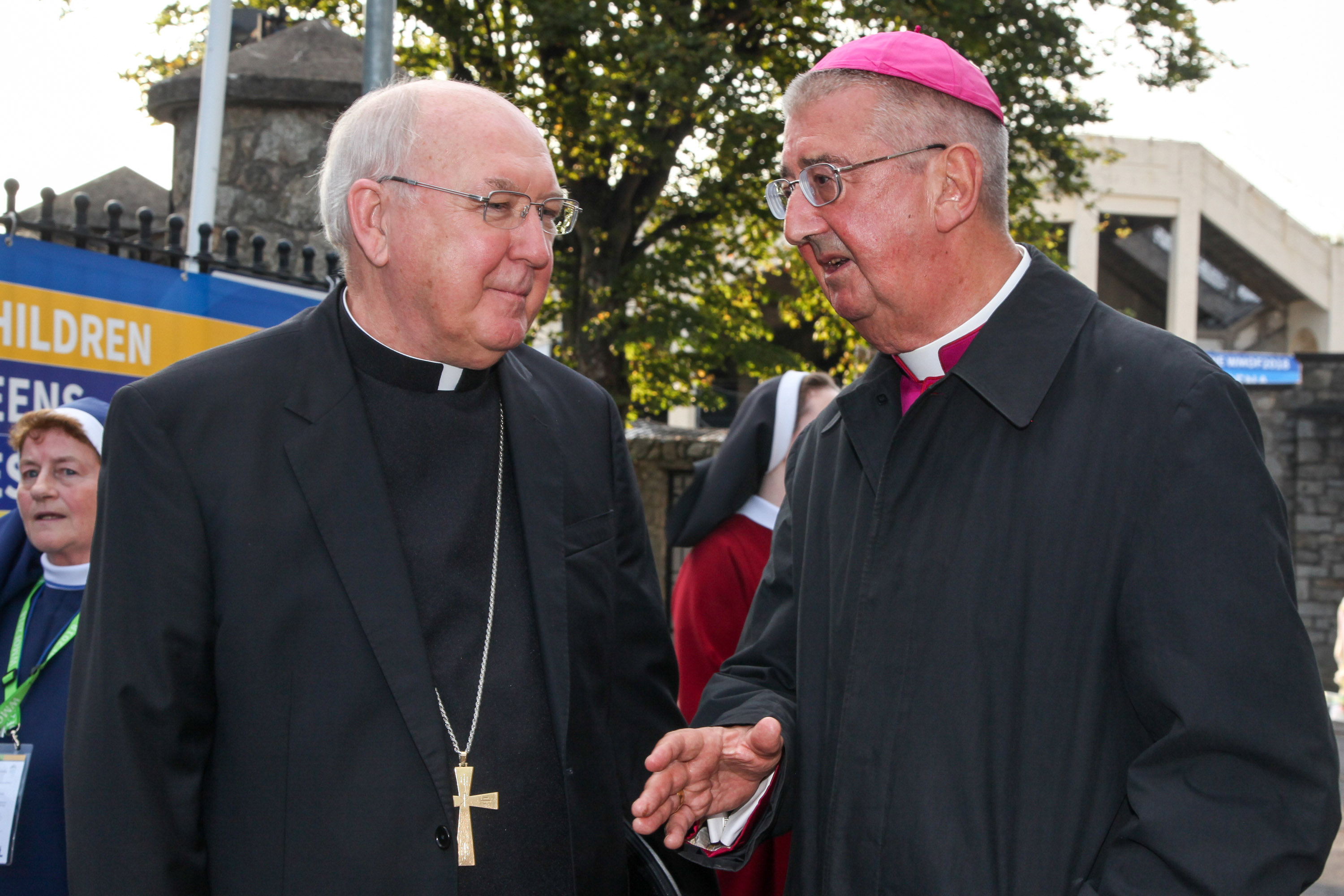 Cardinal Farrell tells media church needs God to help it build bridges ...