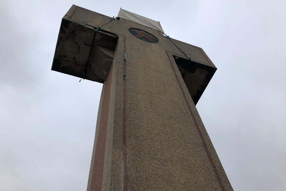 Historic cross on public property can stay, Supreme Court rules ...
