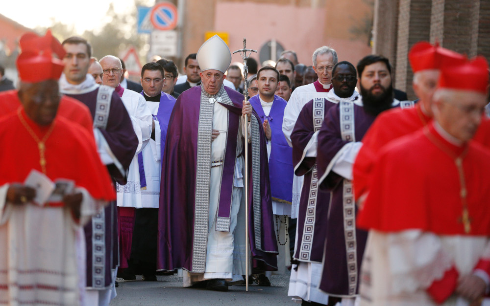Pope: Lent is a time to reflect on God's love, not 'useless sermons ...