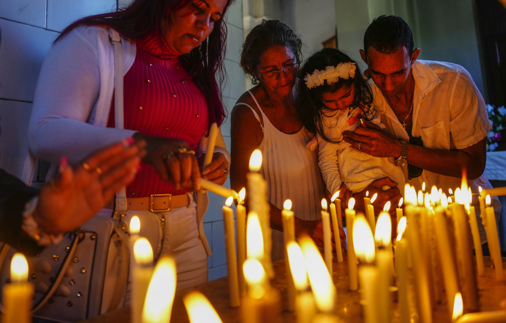 Virgin of Charity unites all Cubans — Catholics, Santeria followers ...