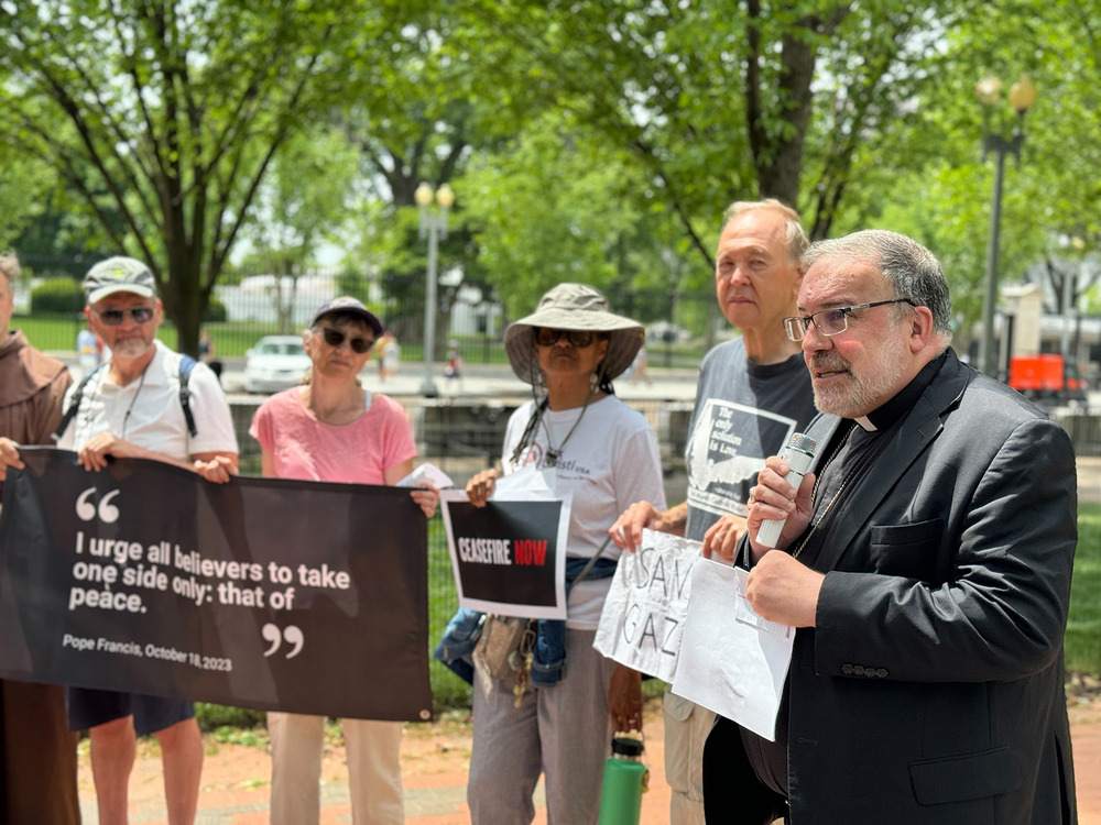 Catholic Bishop joins cease-fire prayer vigil protesting weapons for ...