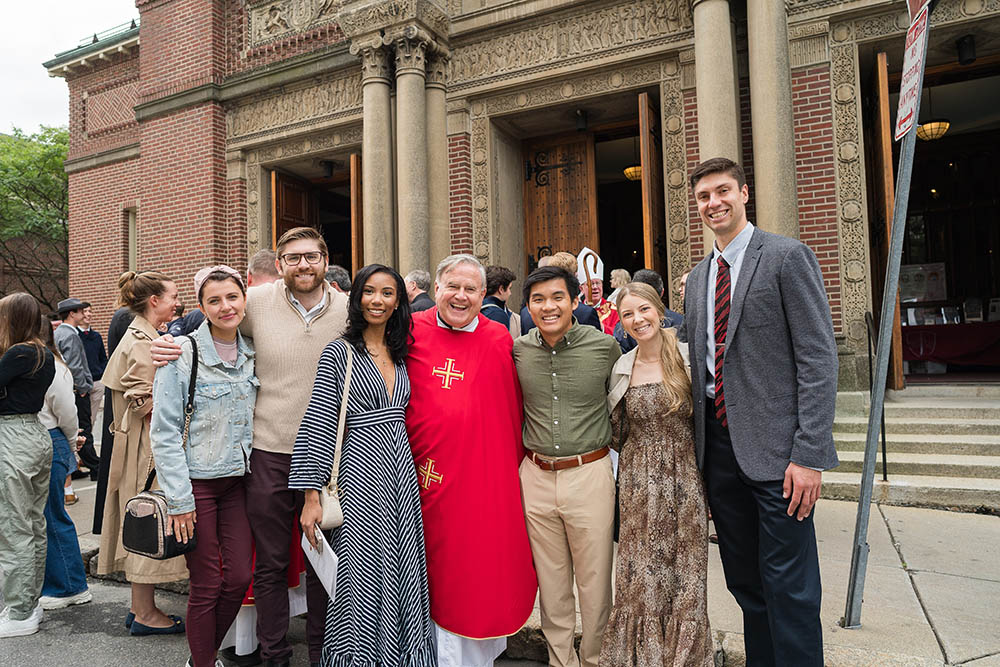 Catholic chaplaincy contends with Trump ban on Harvard international ...