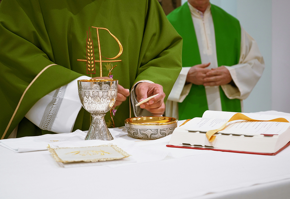 It's time for a better English translation of the liturgy | National ...