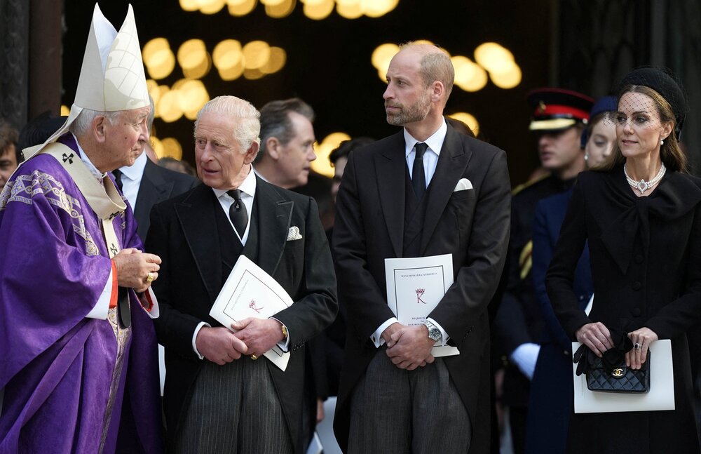Funeral Mass for British duchess dubbed historic with presence of king ...