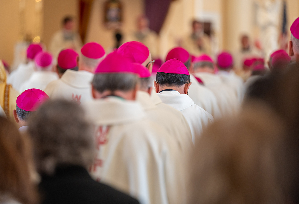 Bishops elect new president, stress need to support immigrants in first ...