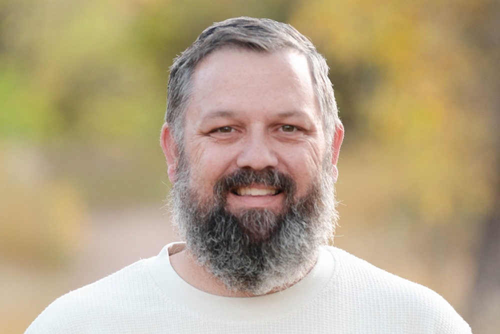 Podcast: John Dear speaks with Mike Martin, who hammers guns into ...