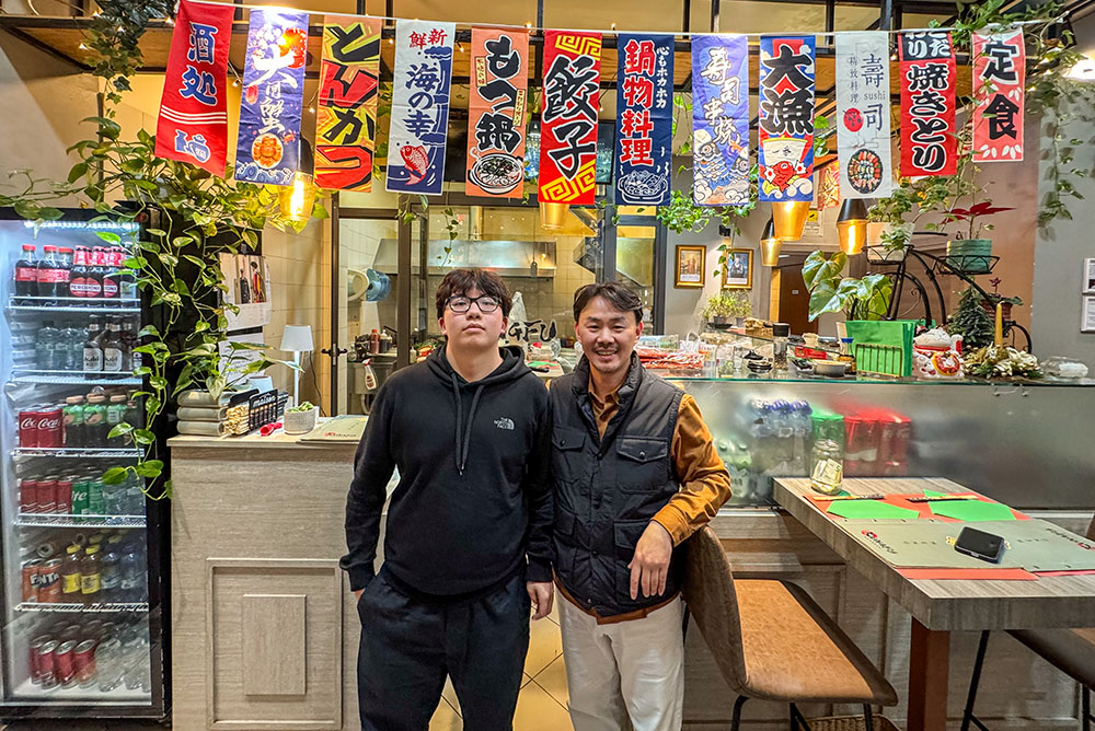 An order of spring rolls for Cardinal Prevost, please | National ...