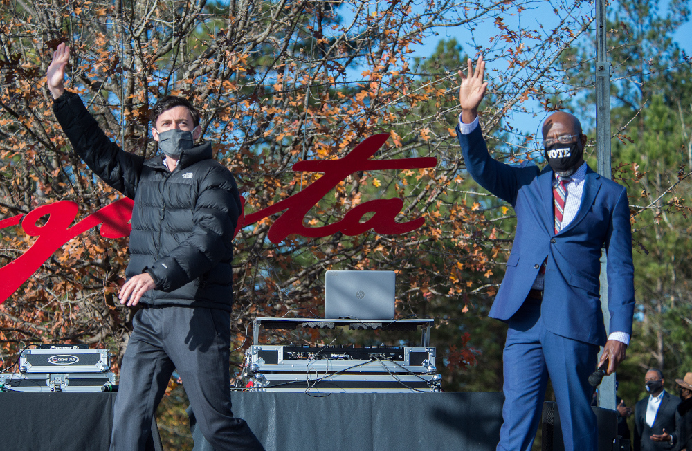 Warnock and Ossoff win in Georgia, handing Dems Senate control ...