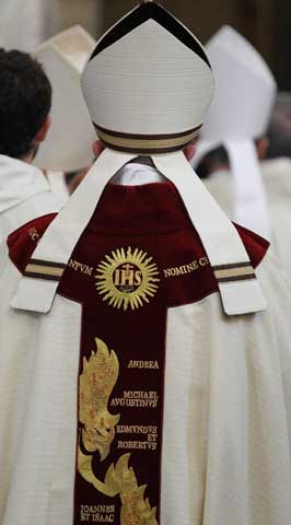 'Jesuit DNA' offers hope, author argues | National Catholic Reporter