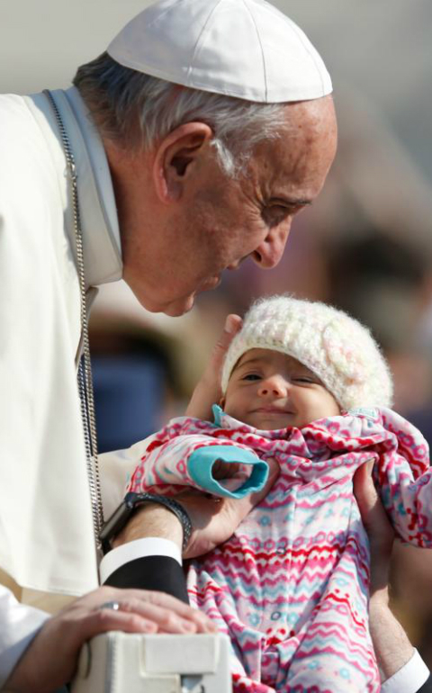 Love is the engine driving hope on life's bumpy road, says pope ...