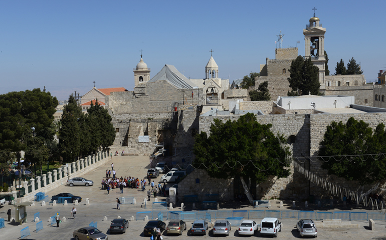Holy Land Christians hope Pope Francis' visit might revive peace talks ...