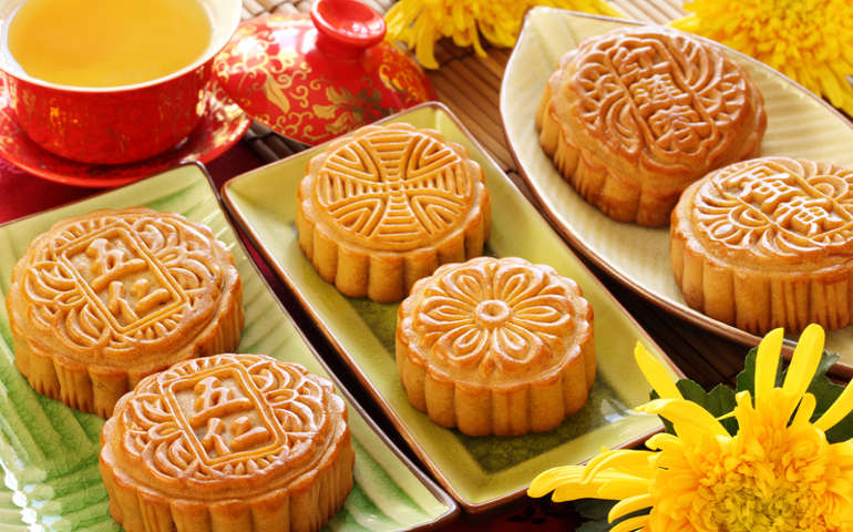 Pope Francis pitches in for mooncakes for Hong Kong prisoners ...