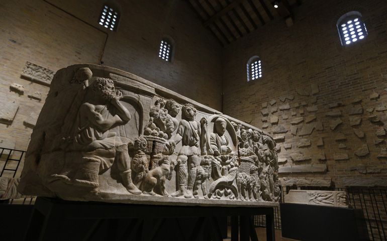 Vatican, Google team up to bring ancient Christian catacombs to light ...