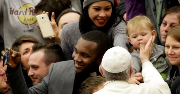 Get to Mass early; don't calculate how late you can be, pope says ...