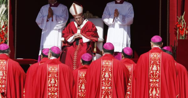 Pope at pallium Mass: Jesus wants disciples unafraid to aid others ...