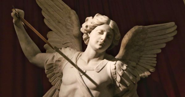 Prayer to St. Michael sees resurgence in response to abuse crisis ...