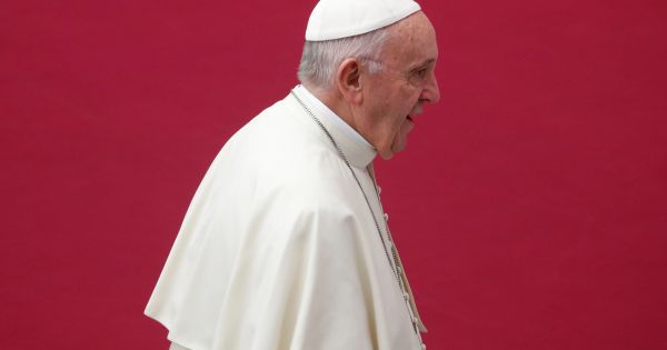 Don't be afraid to ask for things from God in prayer, pope says ...
