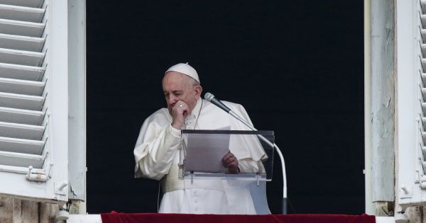 Citing cold, pope skips Lenten retreat with Curia | National Catholic ...