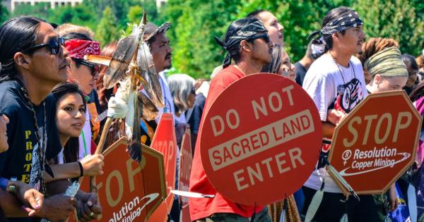 Apaches get rehearing in fight to preserve Oak Flat, a sacred site in ...