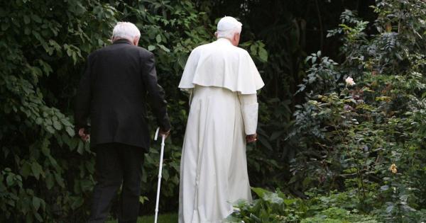 The unexpected way Pope Benedict helped me learn to pray with all ...
