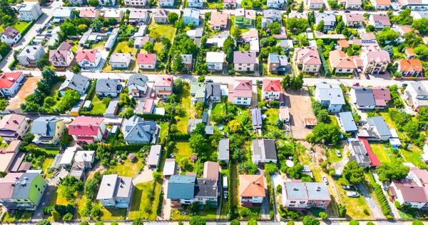 Tim Walz and the 'good neighbor' election | National Catholic Reporter