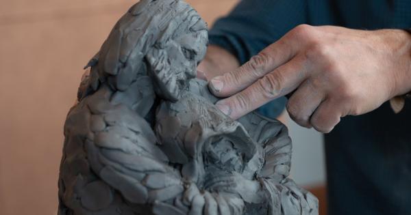 Sculptor's static images become enduring representations of faith ...