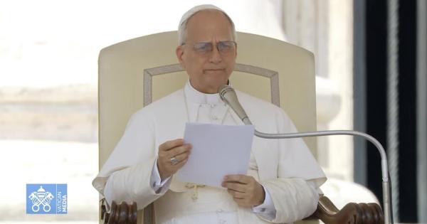 Pope: Resist the 'temptation' of embracing weapons | National Catholic ...