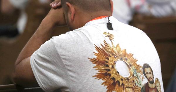 Solemnity of the Most Holy Body and Blood of Christ: Proclaiming the ...