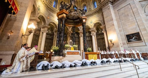 While out of sync with lay Catholics, conservative young priests are ...