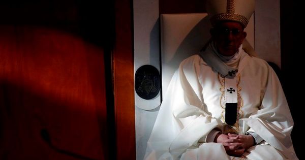 Francis agrees with his critics: A pope can be wrong | National ...