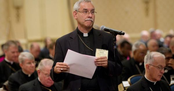 Catholic health system gets into insurance | National Catholic Reporter