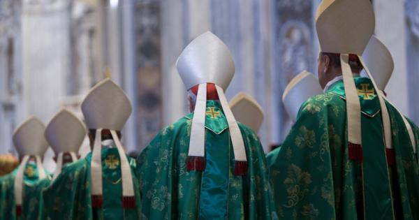 Four easy steps to take to become a bishop | National Catholic Reporter