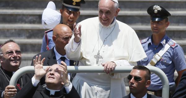 At home and abroad, popemobile fills with gifts for pope | National ...
