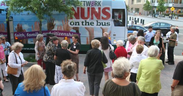 Nuns on the Bus hit the road once again 'to reclaim our democracy ...