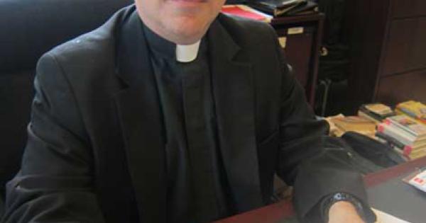 Anti-abortion activist Frank Pavone is back in church's good graces ...